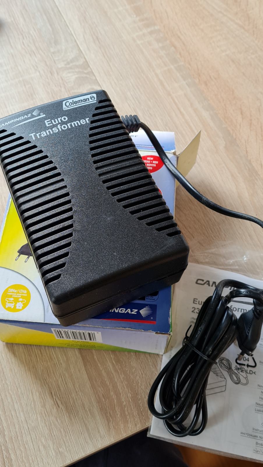 Pretvornik 220V/12V