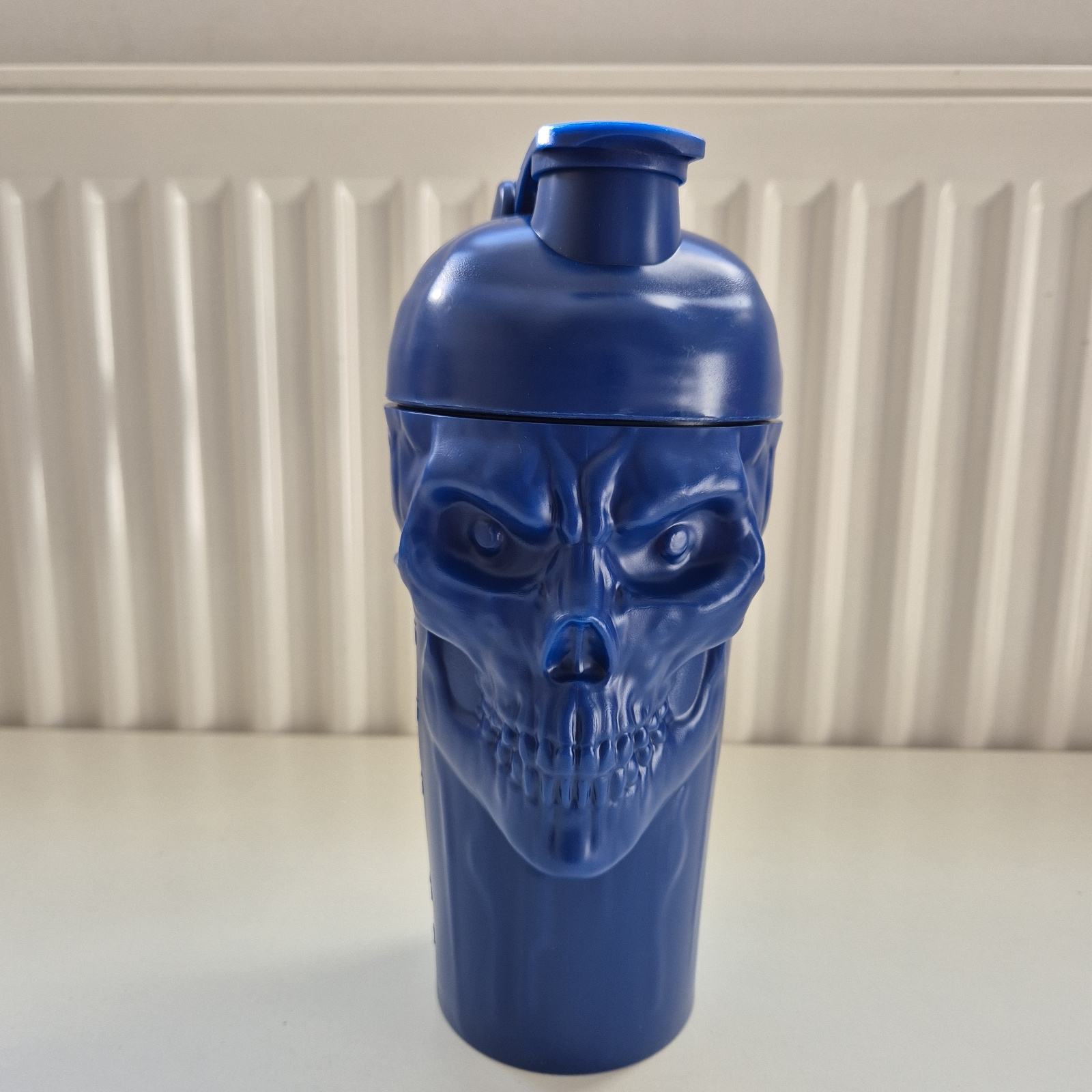 bidon skull shaker