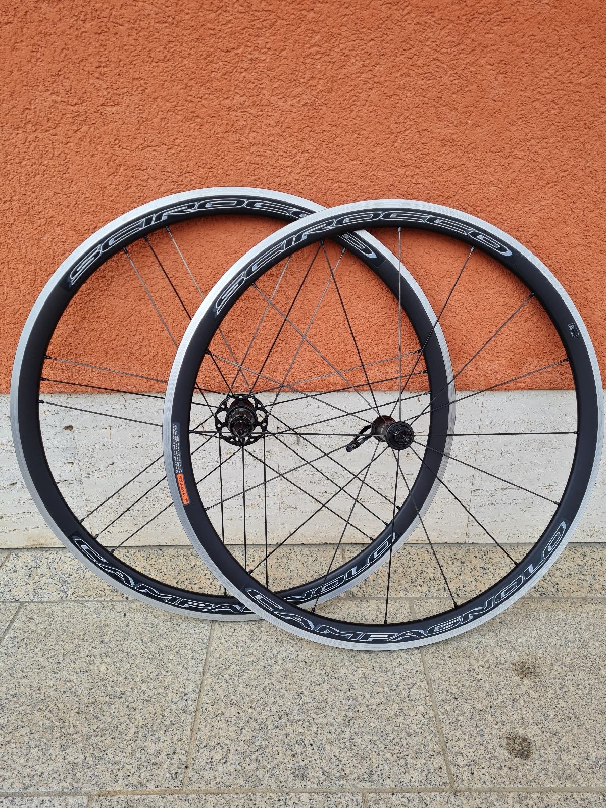 CAMPAGNOLO SCIROCCO OBROČI ZA CESTNO KOLO