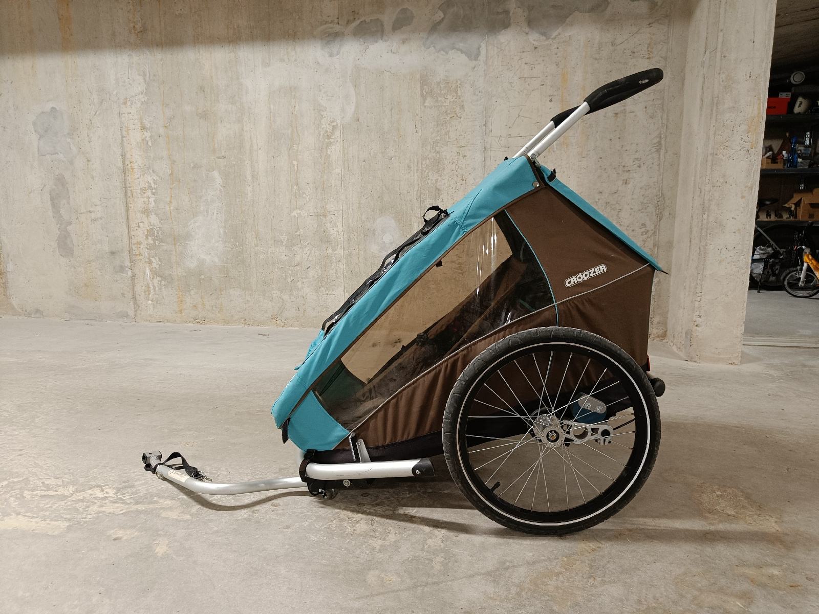 Croozer kid plus - prikolica za kolo