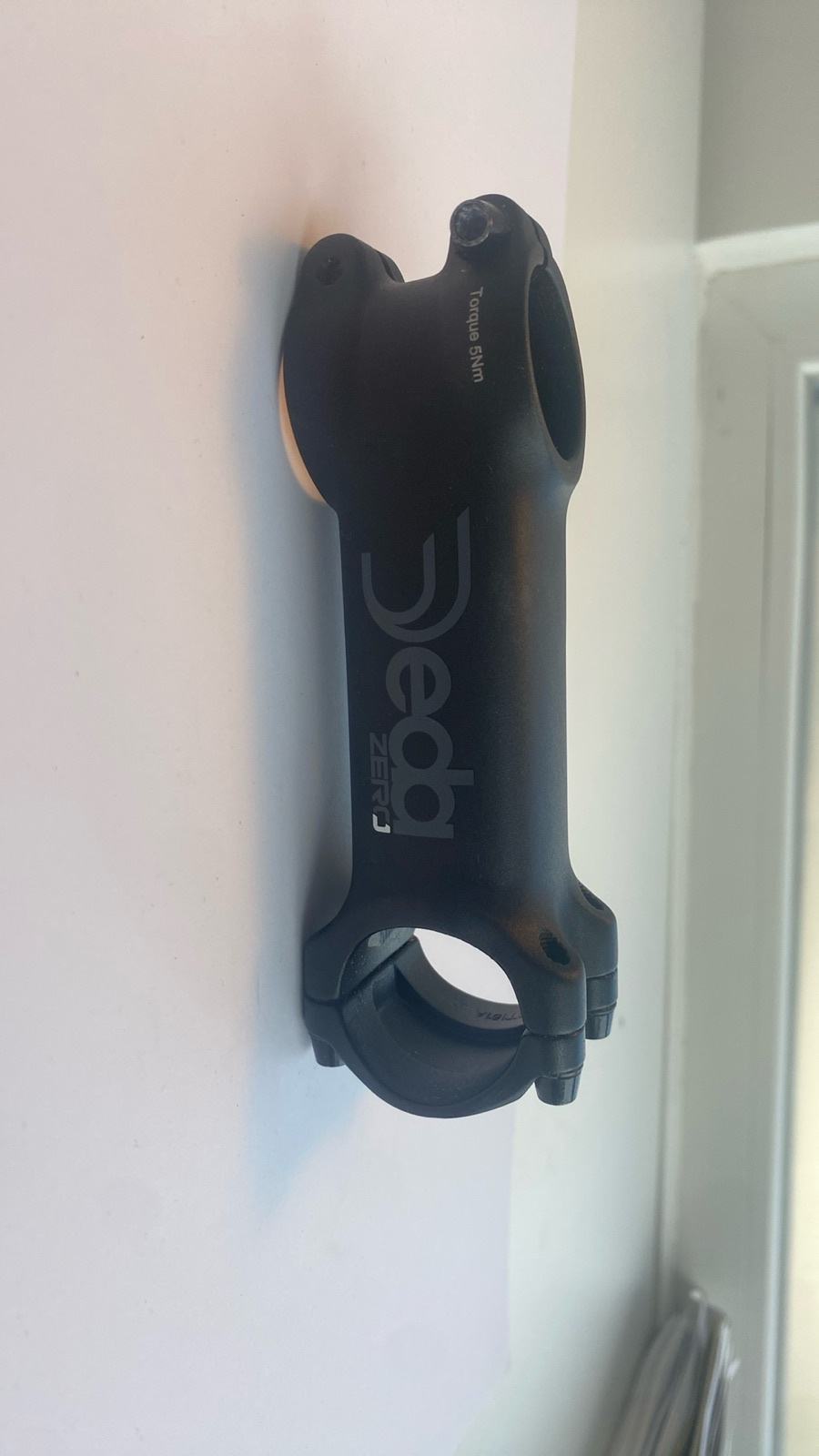 Fajfa nosilec krmila Deda zero 100mm