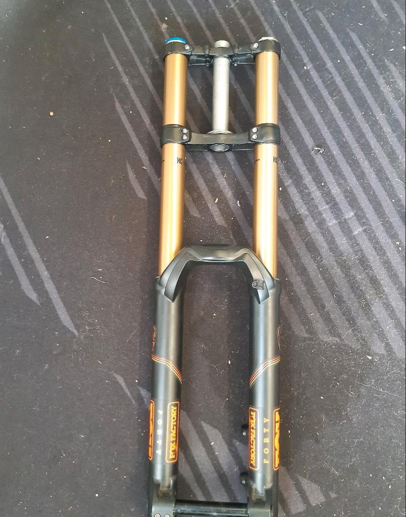 FOX 40 200mm RC2 FIT MTB Downhill