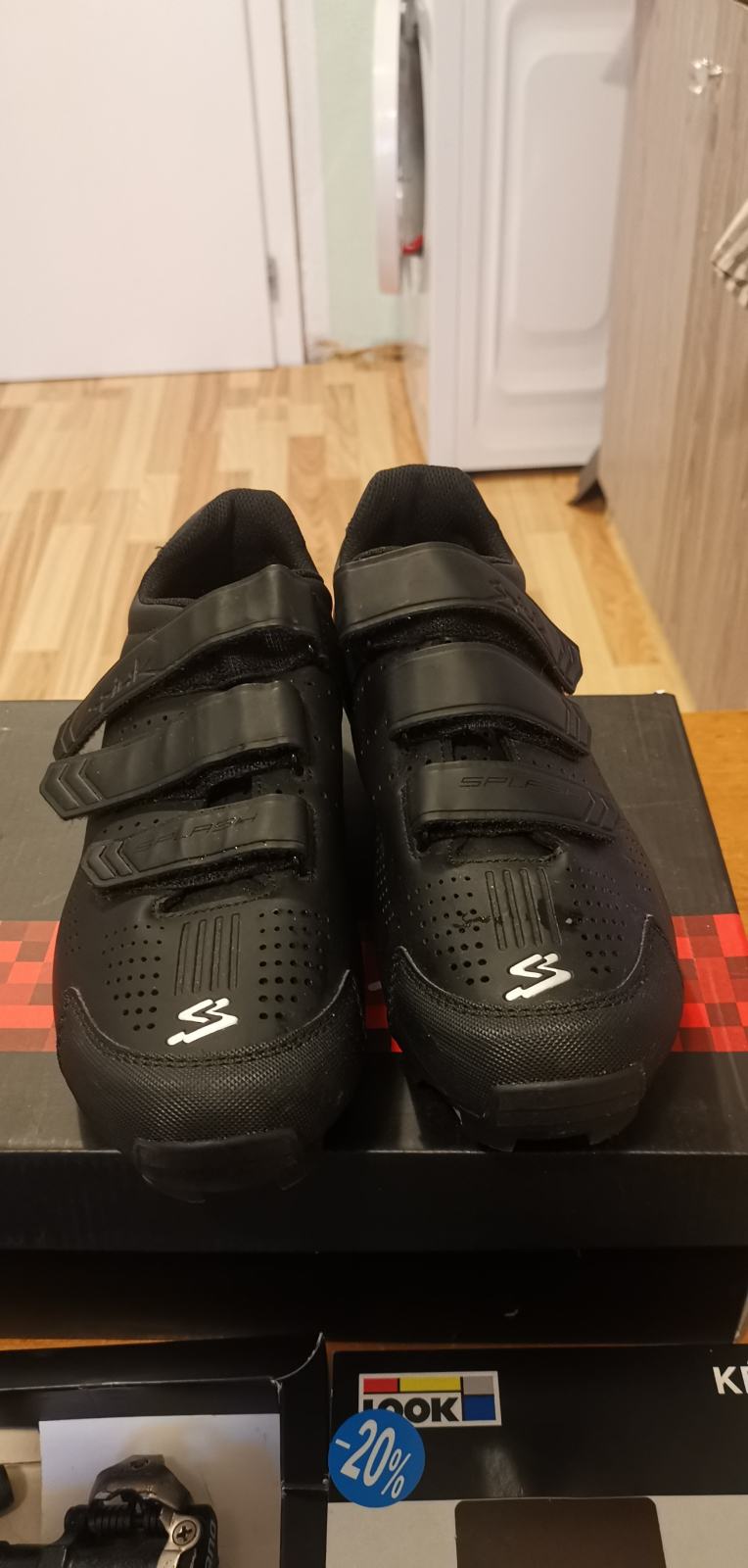 Kolesarski čevlji Spiuk Splash črni št. 43