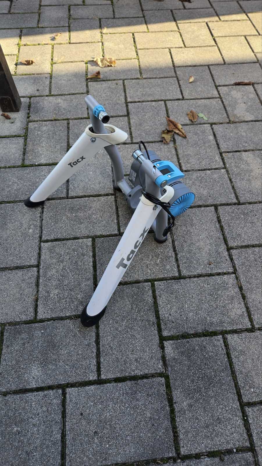 Pametni trenažer Tacx Vortex