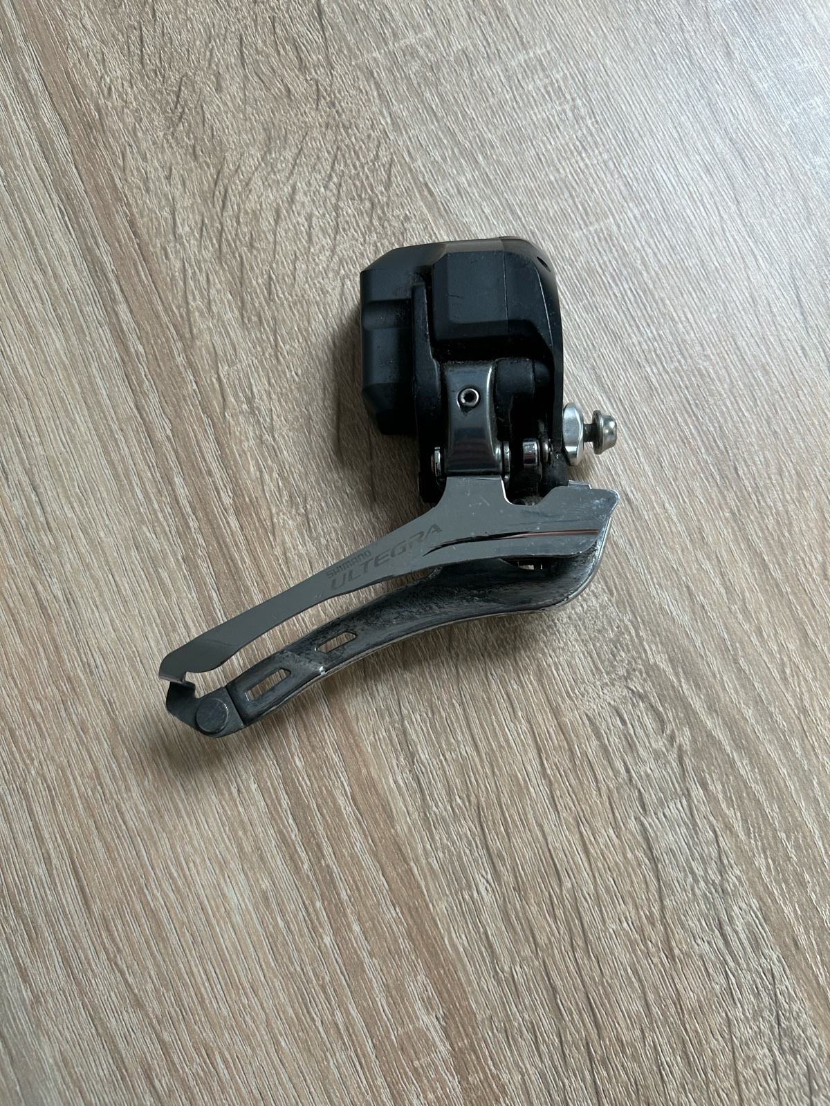 Shimano Ultegra FD‑6770 Di2 prednji menjalnik - 10s