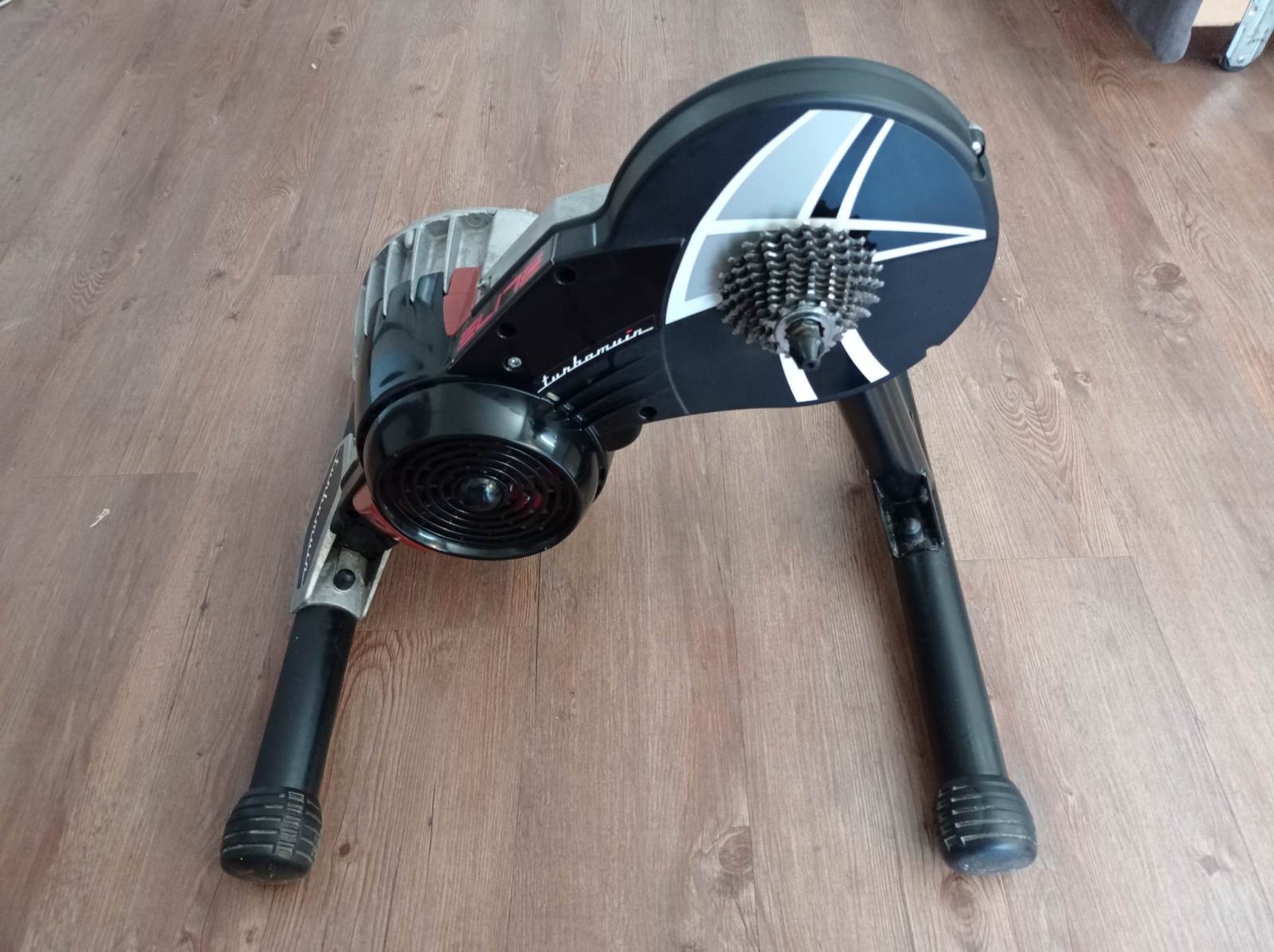 Trenažer ELITE Turbo muin