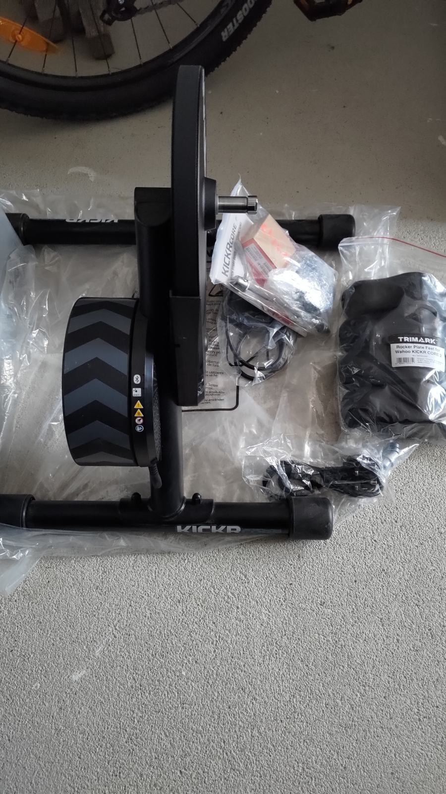 Wahoo kickr core 1, Zwift cog, Zwift click