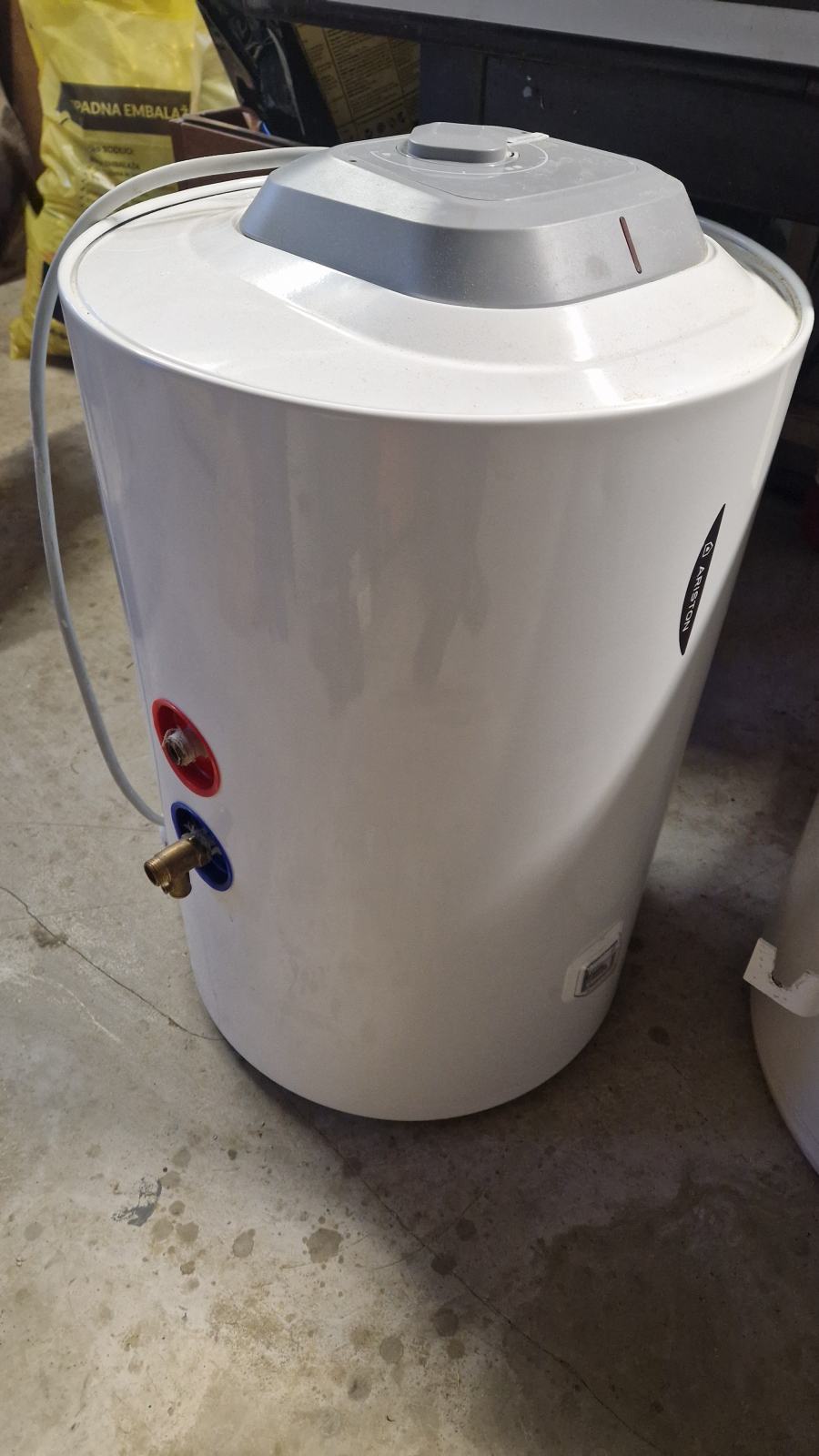 Bojler - grelnik vode 80l