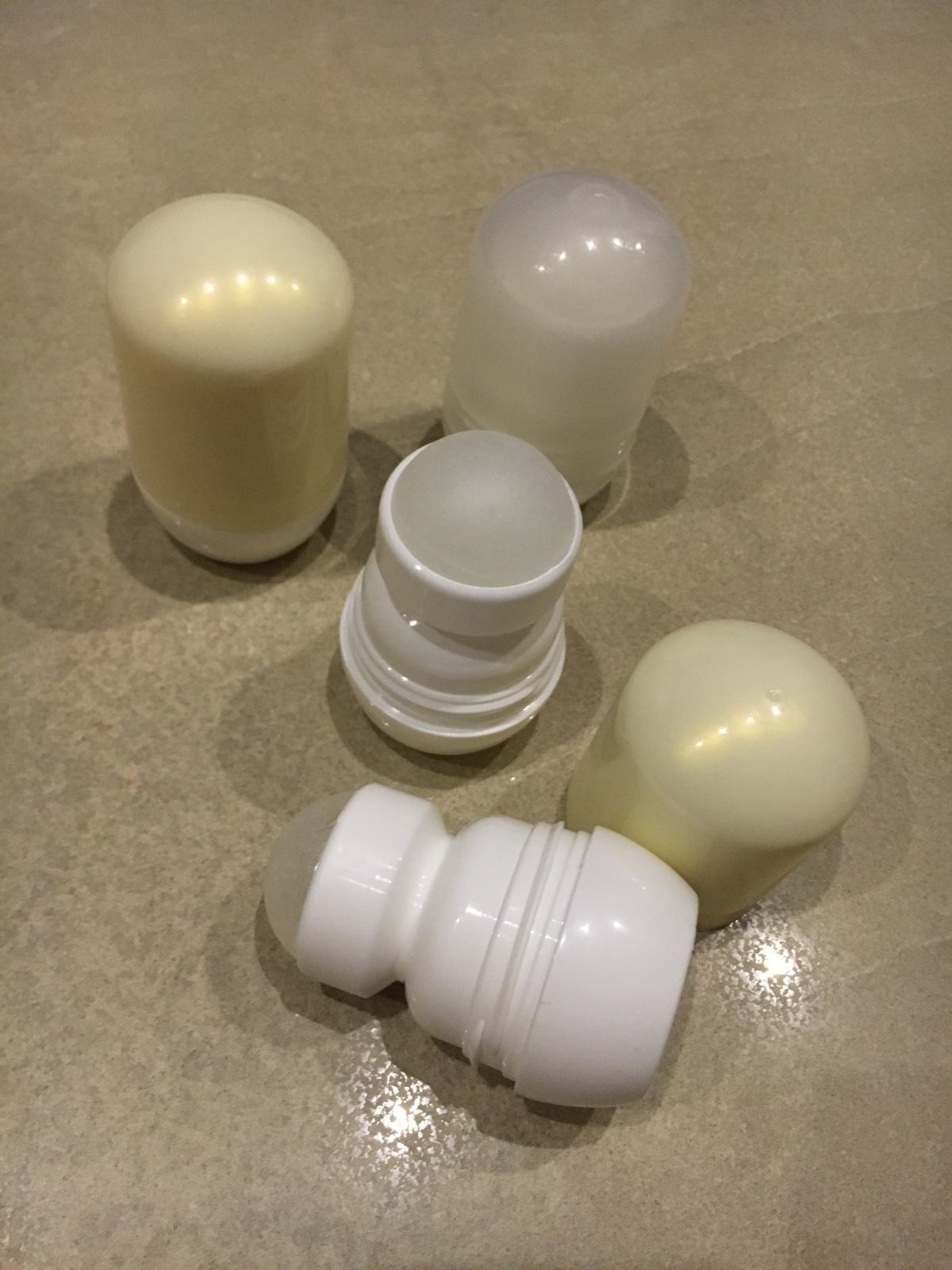 DOZA pvc, STEKLENIČKA, POSODICA z Roll-on ZA DEODORANT, OLJE - 50 ml