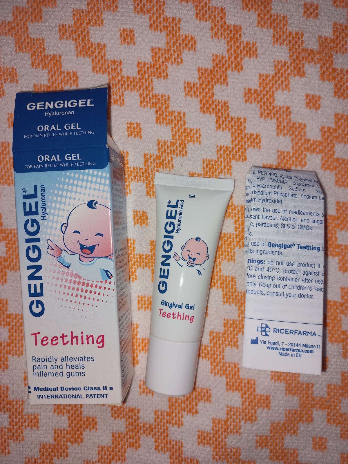 NOV GENGIGEL TEETHING Prvi zobki, gel za dlesni (20 ml)