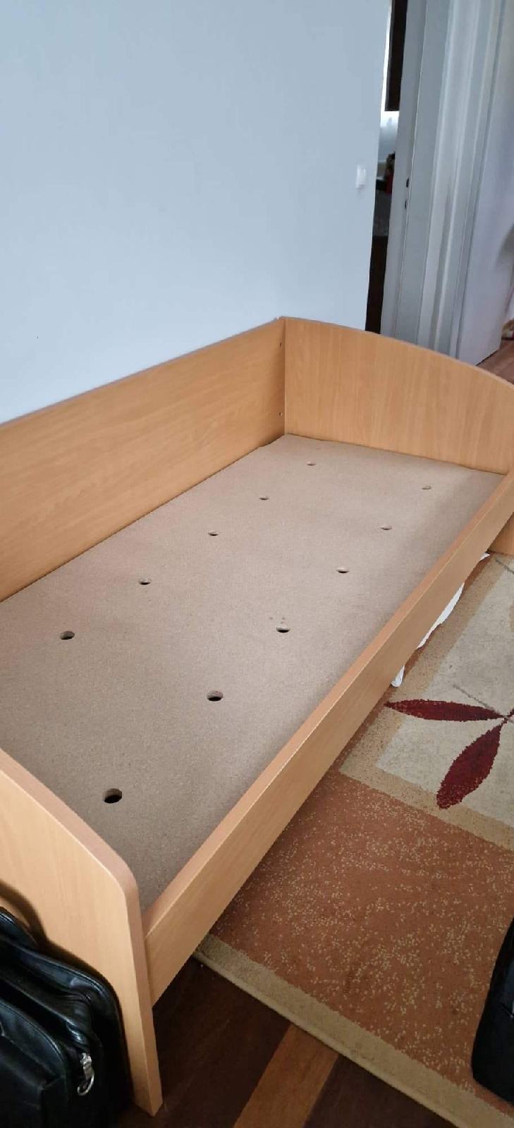 Postelja 200x90 Alples