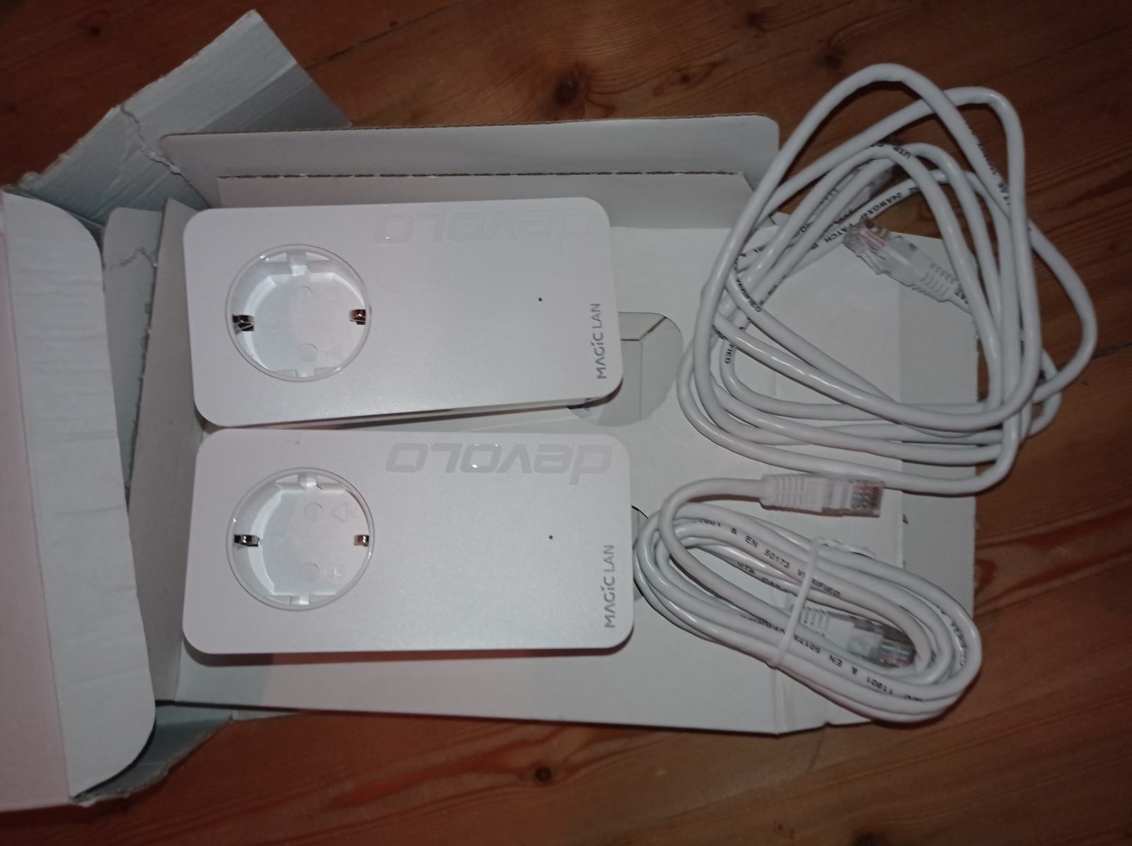 Mrežni Adapter Devolo Magic 1 Lan Starter Kit Nov Neuporabljen