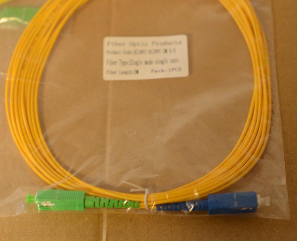 optični kabel