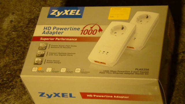 ZYXEL PLA5256 1000 Mbps Powerline