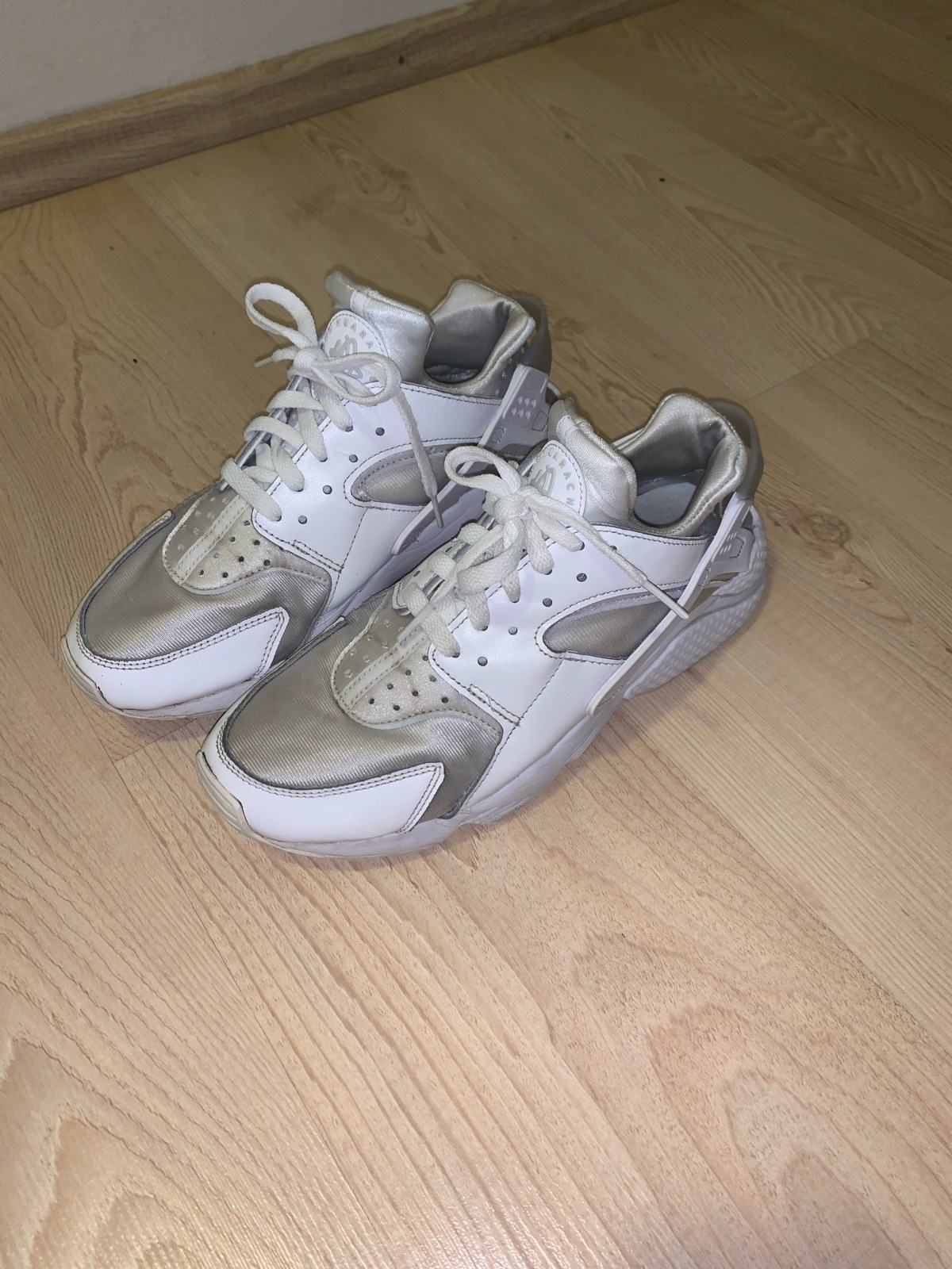 superge Nike
