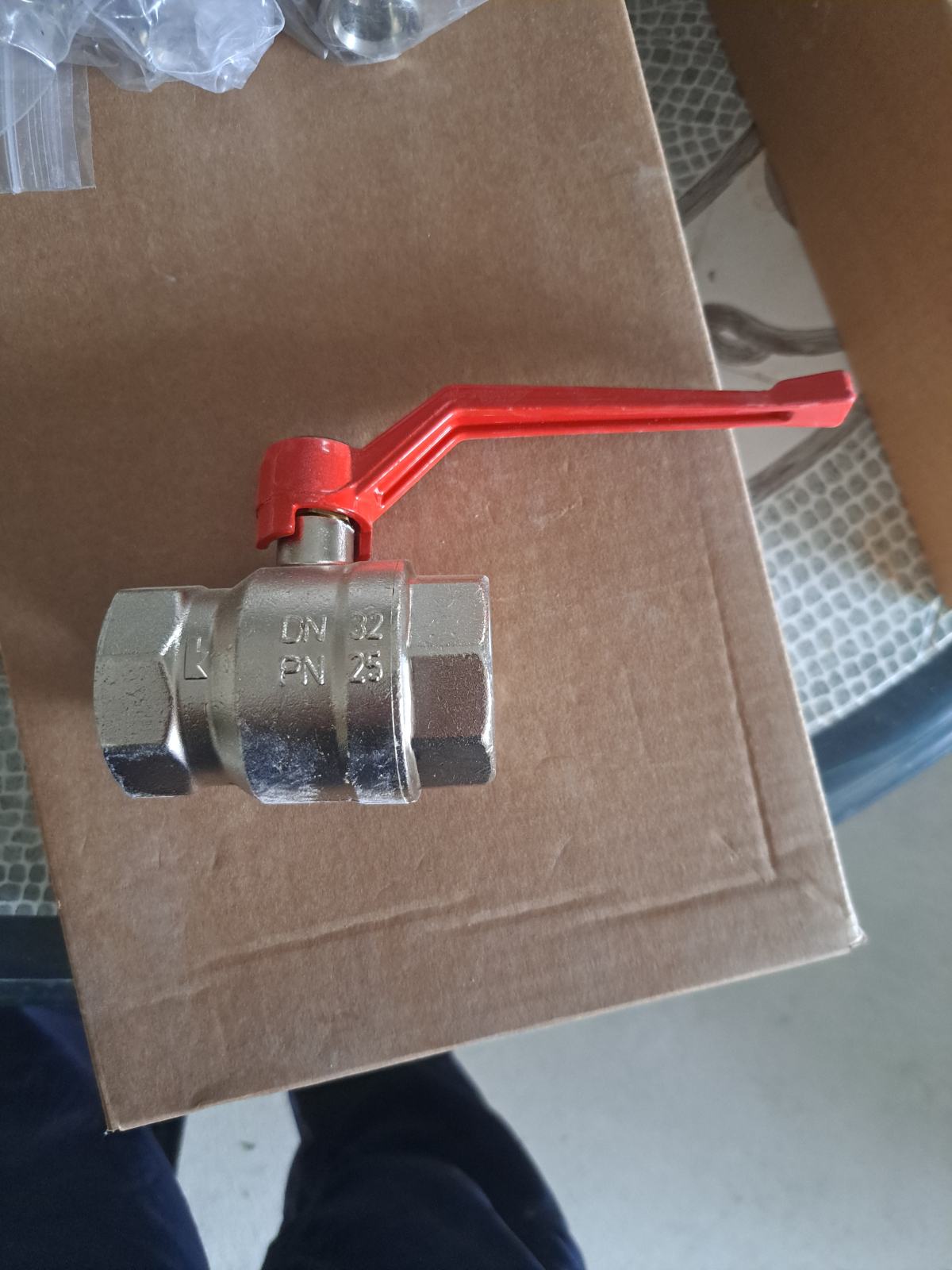 Herz krogelni ventil DN25 G1