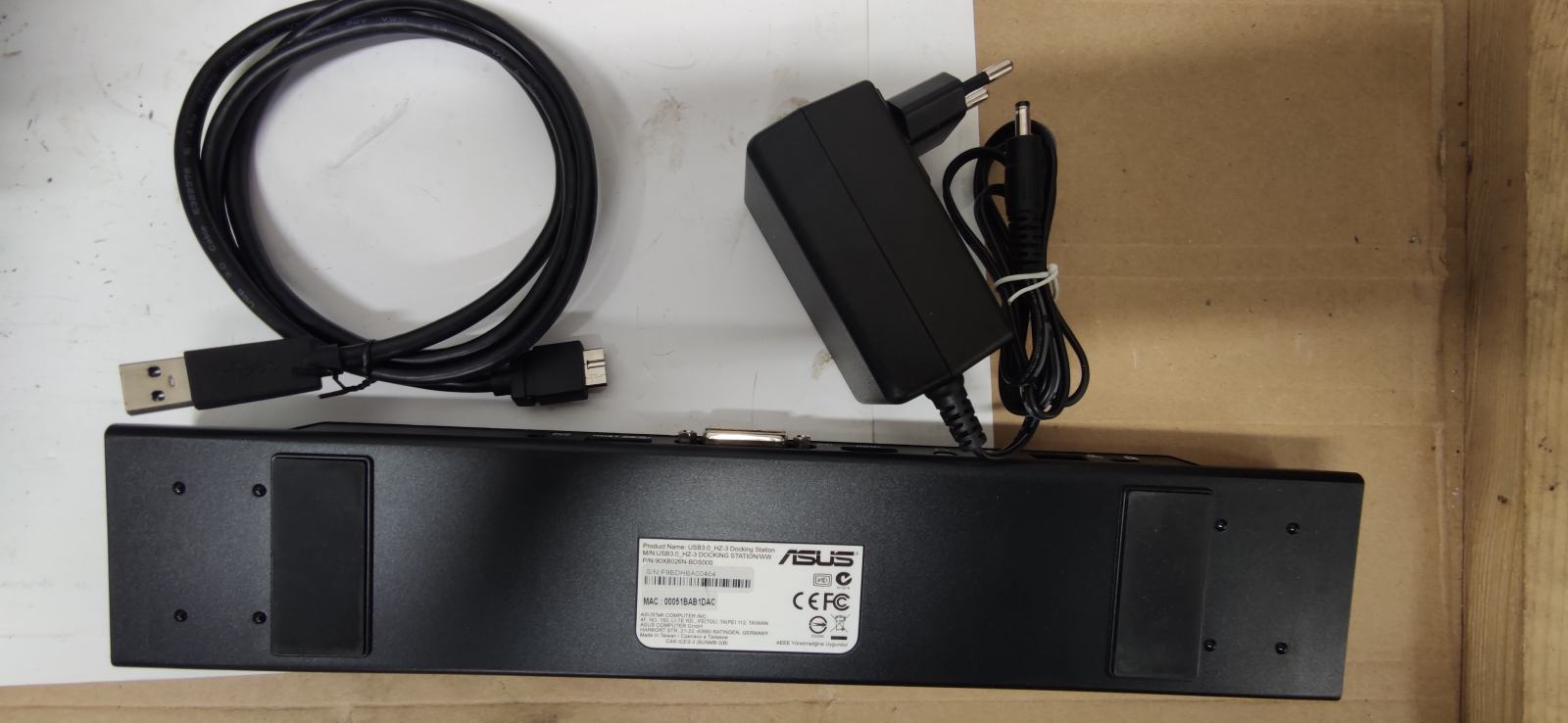 ASUS USB3.0 priklopna postaja - docking
