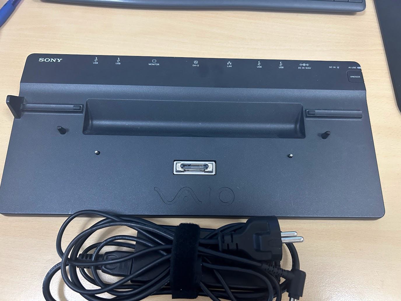 Docking Station Sony model VGP-PRBZ1