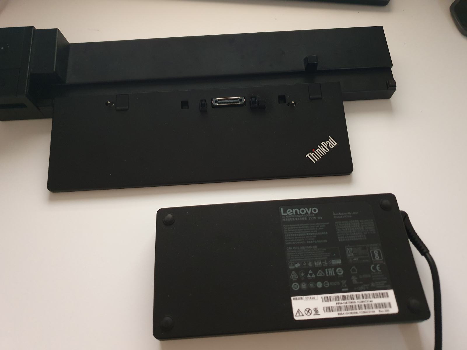 Lenovo Thinkpad p50 dock in 230W polnilec