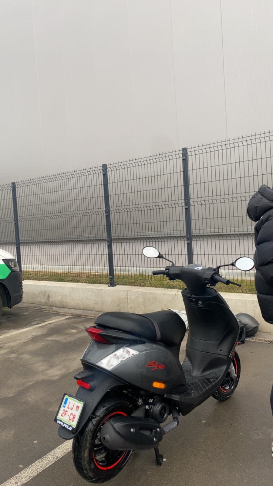 Prodam set novih PIAGGIO ZIP plastik