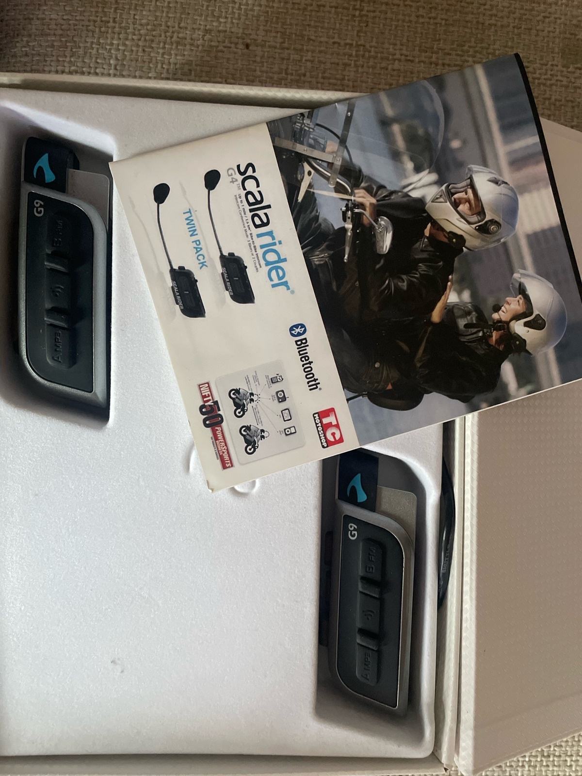 Komunikacijska motoristicna naprava SCALA RIDER G4