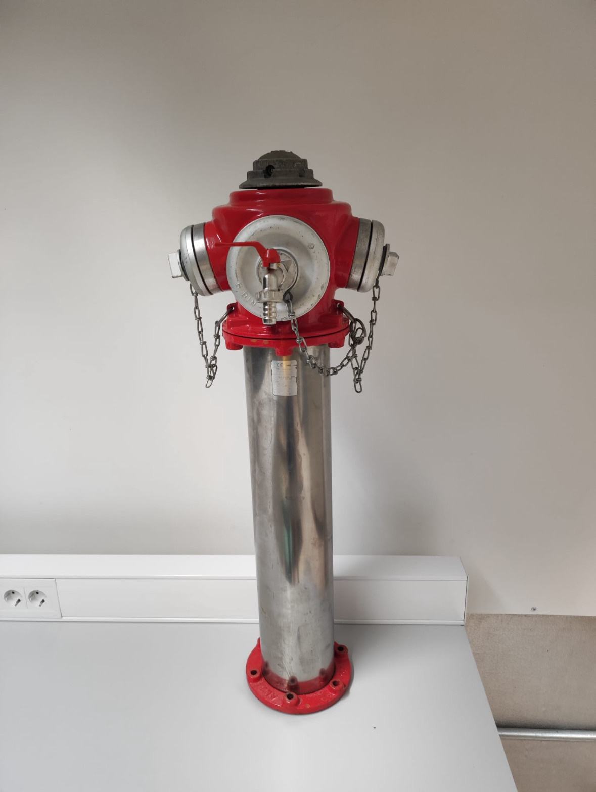 Samostoječa vrtna pipa / hidrant /pitnik