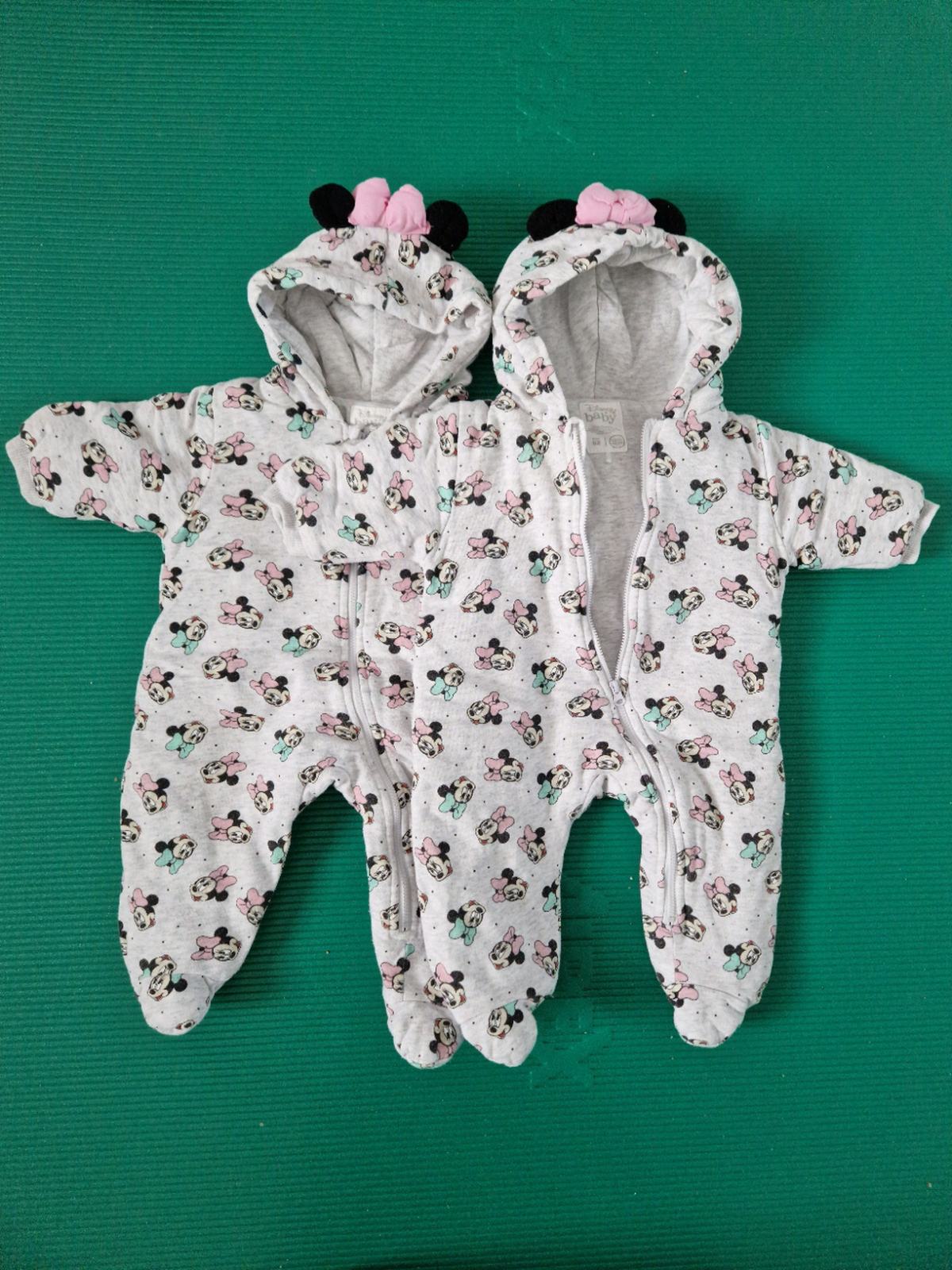 Podložena pajaca za dvojčici št. 62