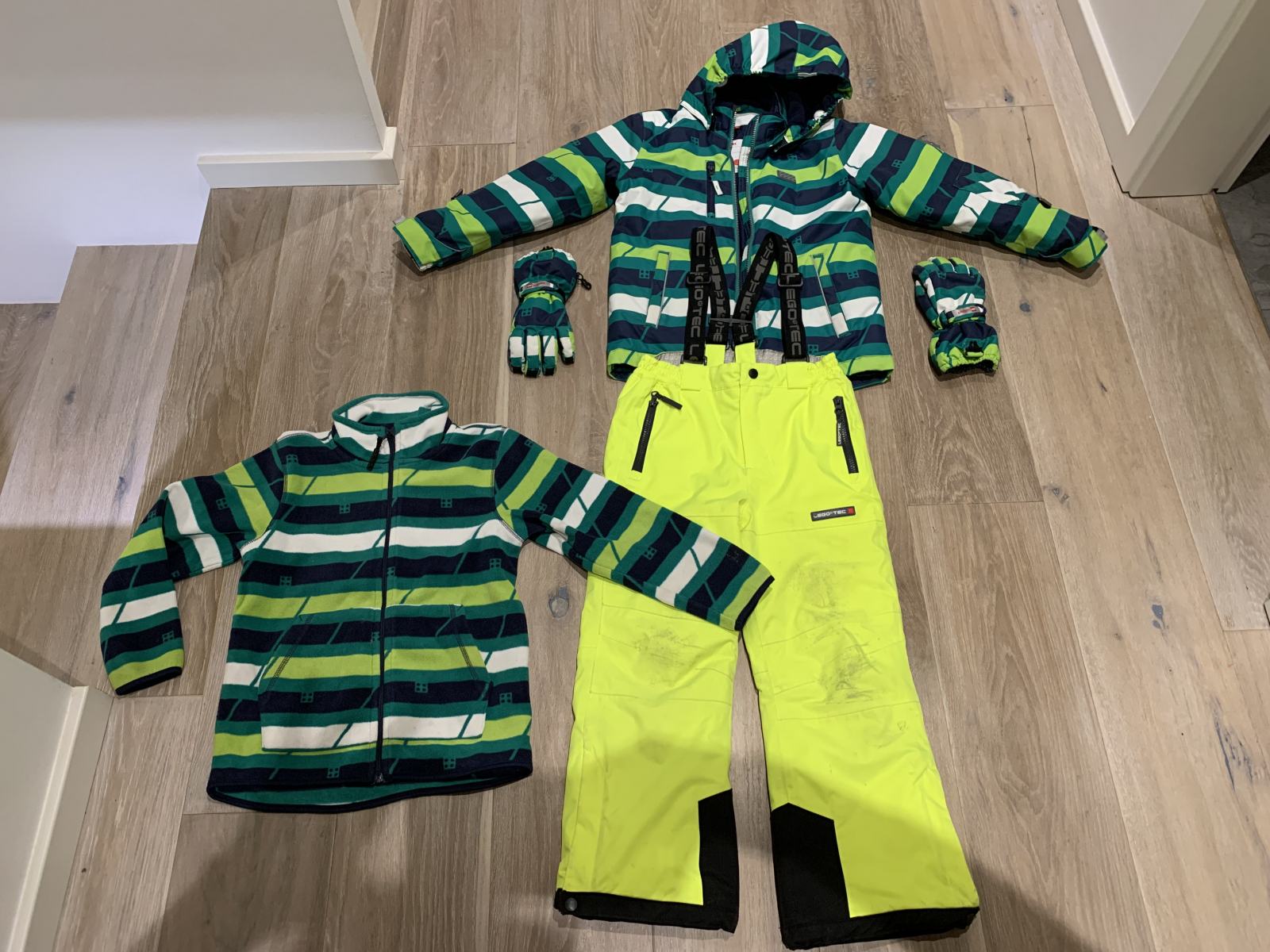 LEGO kombinezon št.128