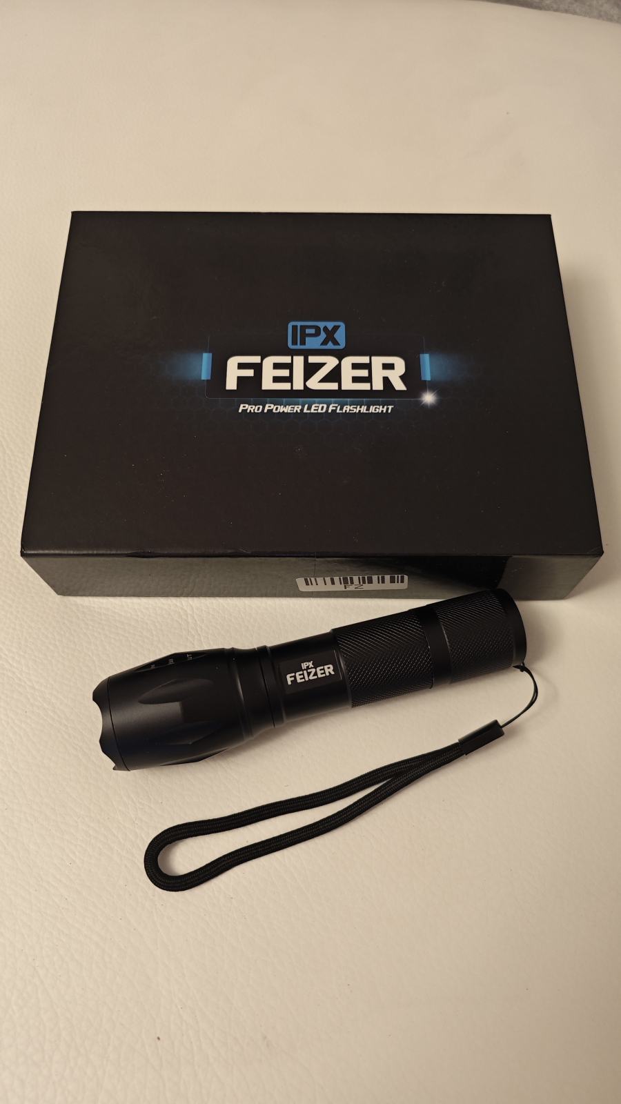 Ročna baterijska svetilka FEIZER