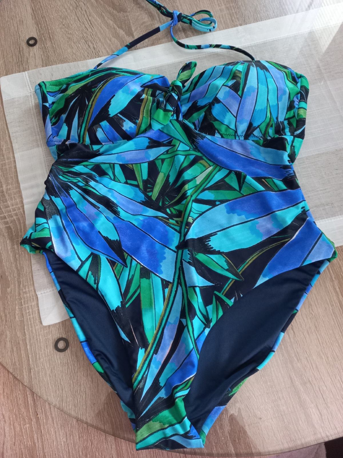 ENODELNE KOPALKE DESIGUAL