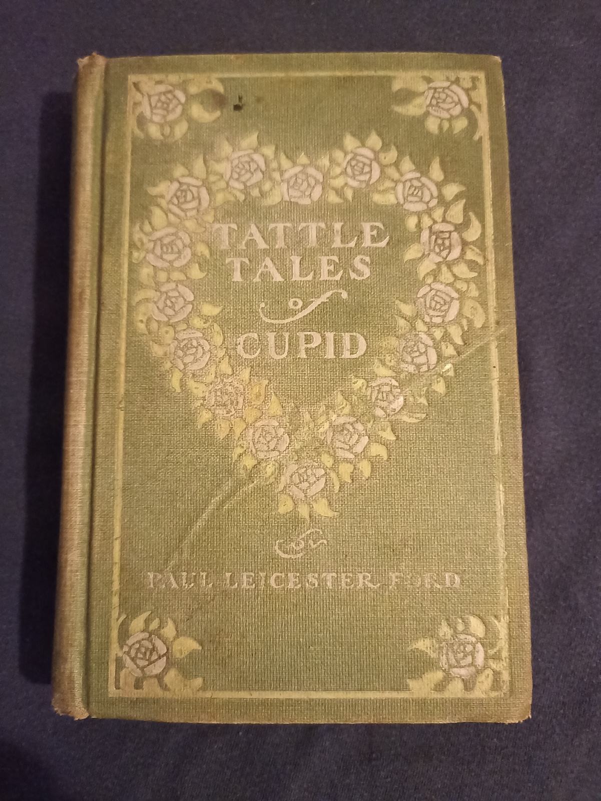 Knjiga Tattle Tales cupid