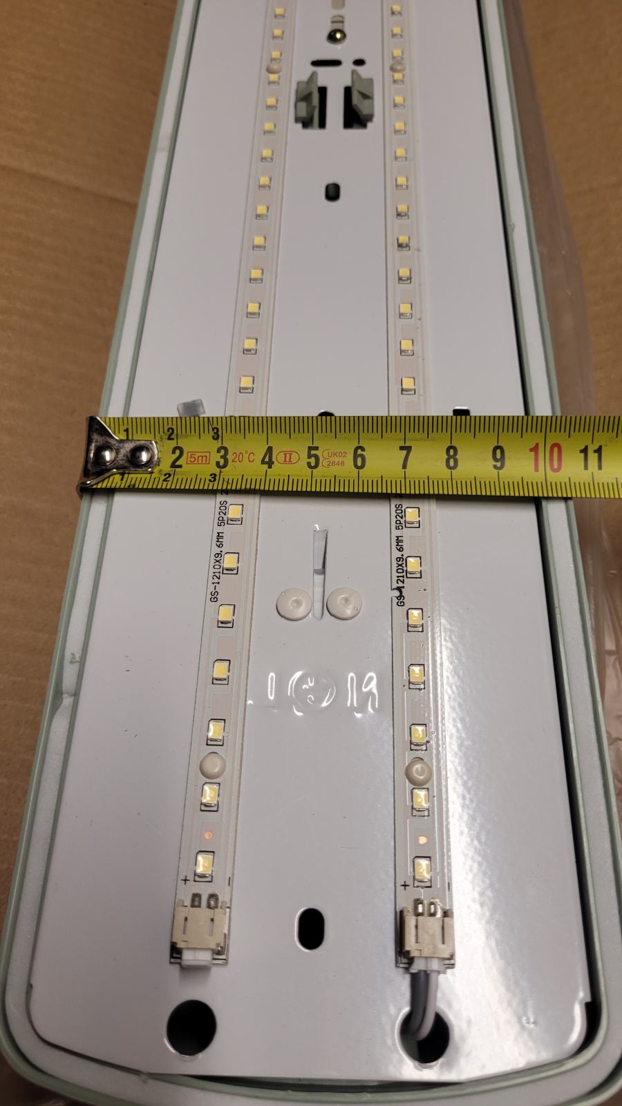 LED SVETILKE (vodotesne) 36W, 1250mm x 115mm