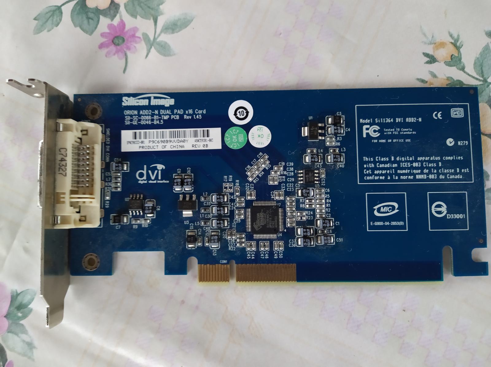 Silicon Image Orion Add2-N Dual Pad x16 PCI-E DVI Graphics Card- Sill3