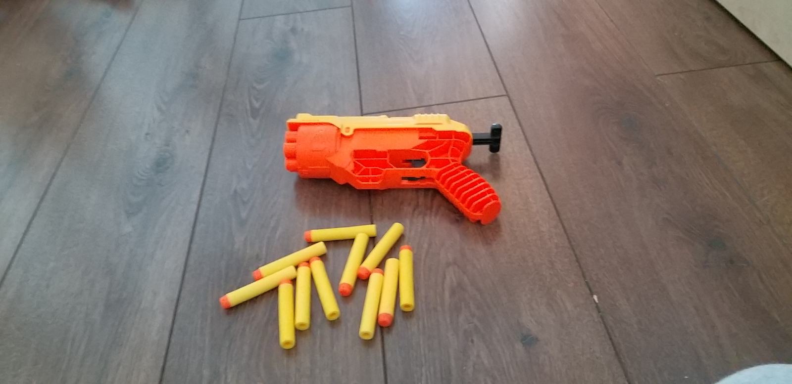 NERF ALPHA STRIKE PIŠTOLA