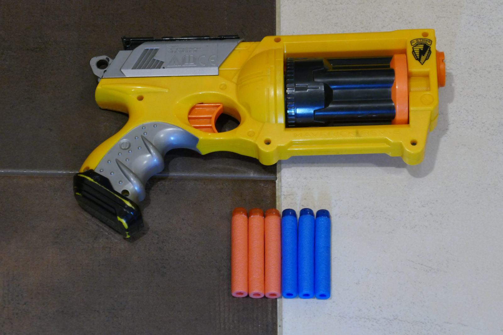 NERF original rumena pištola