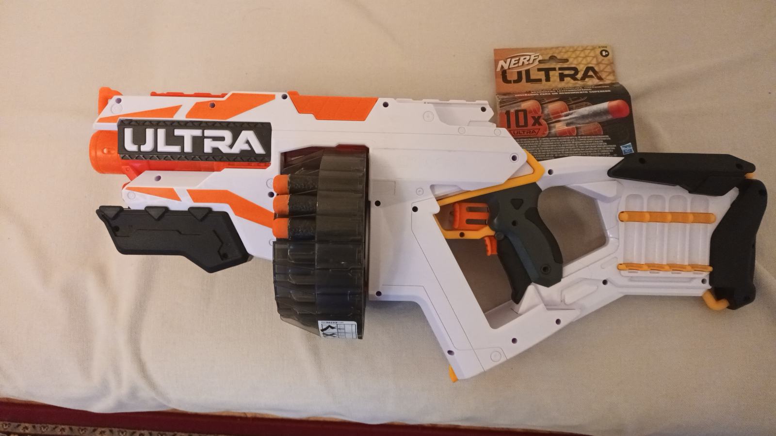 PIŠTOLA NERF ULTRA Z METKI