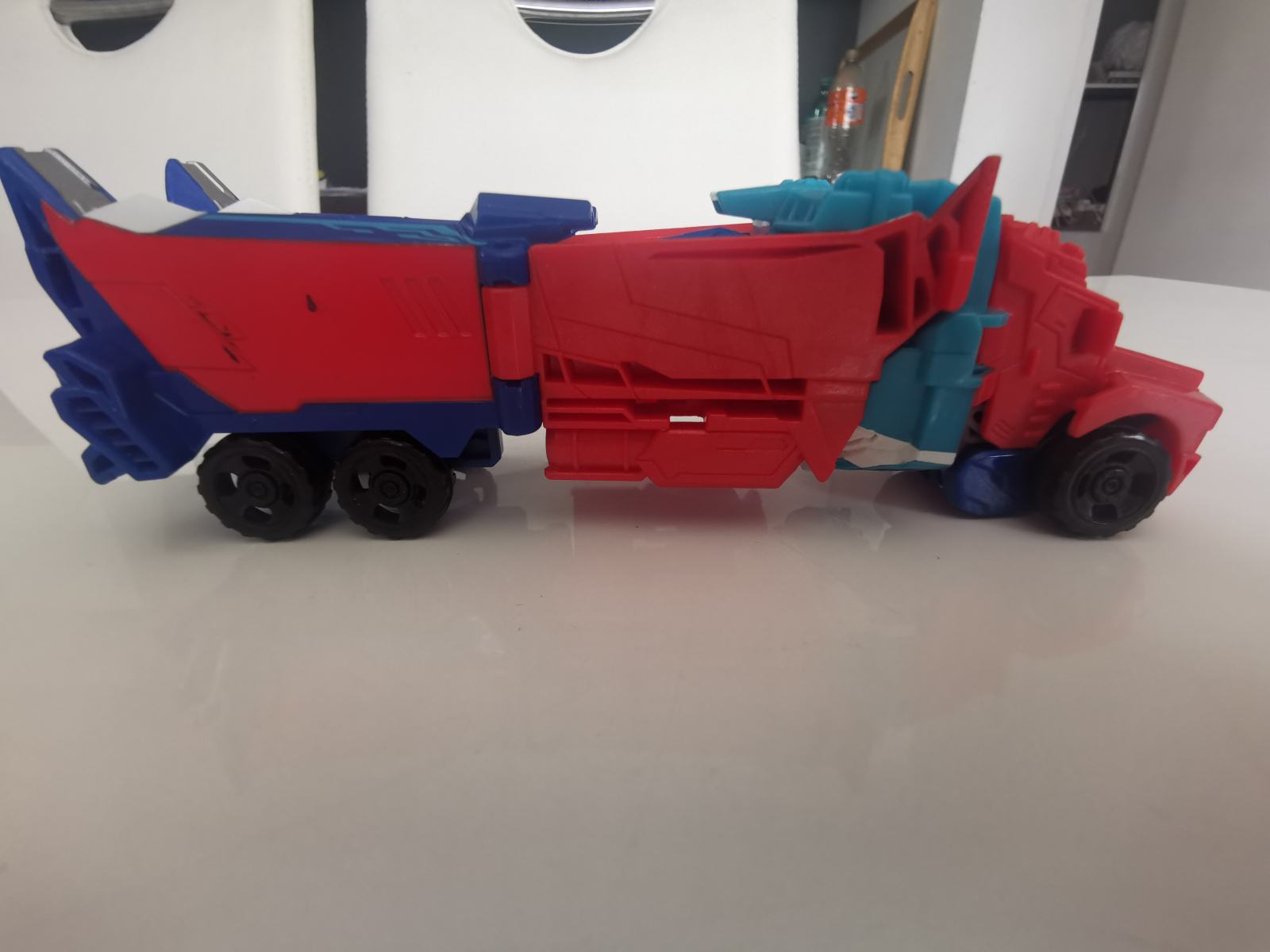 Spidermen, Jekleni Max, Divja brata Kratt,.....