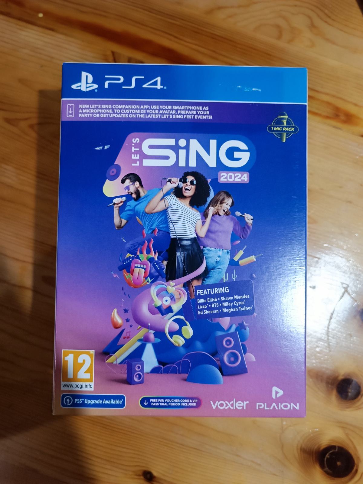 igra PS4 Let SING z mikrofonom