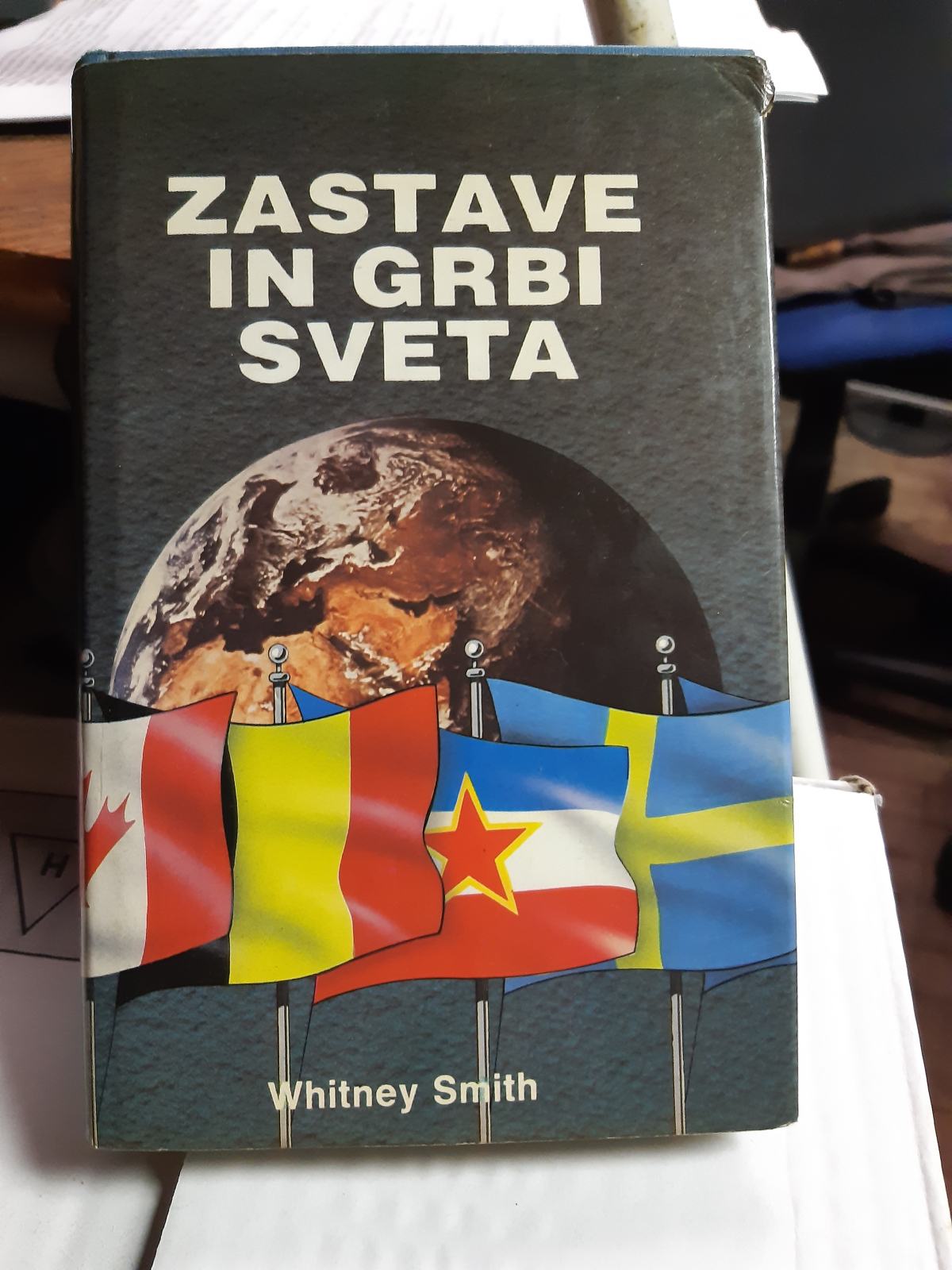 ZASTAVE IN GRBI SVETA