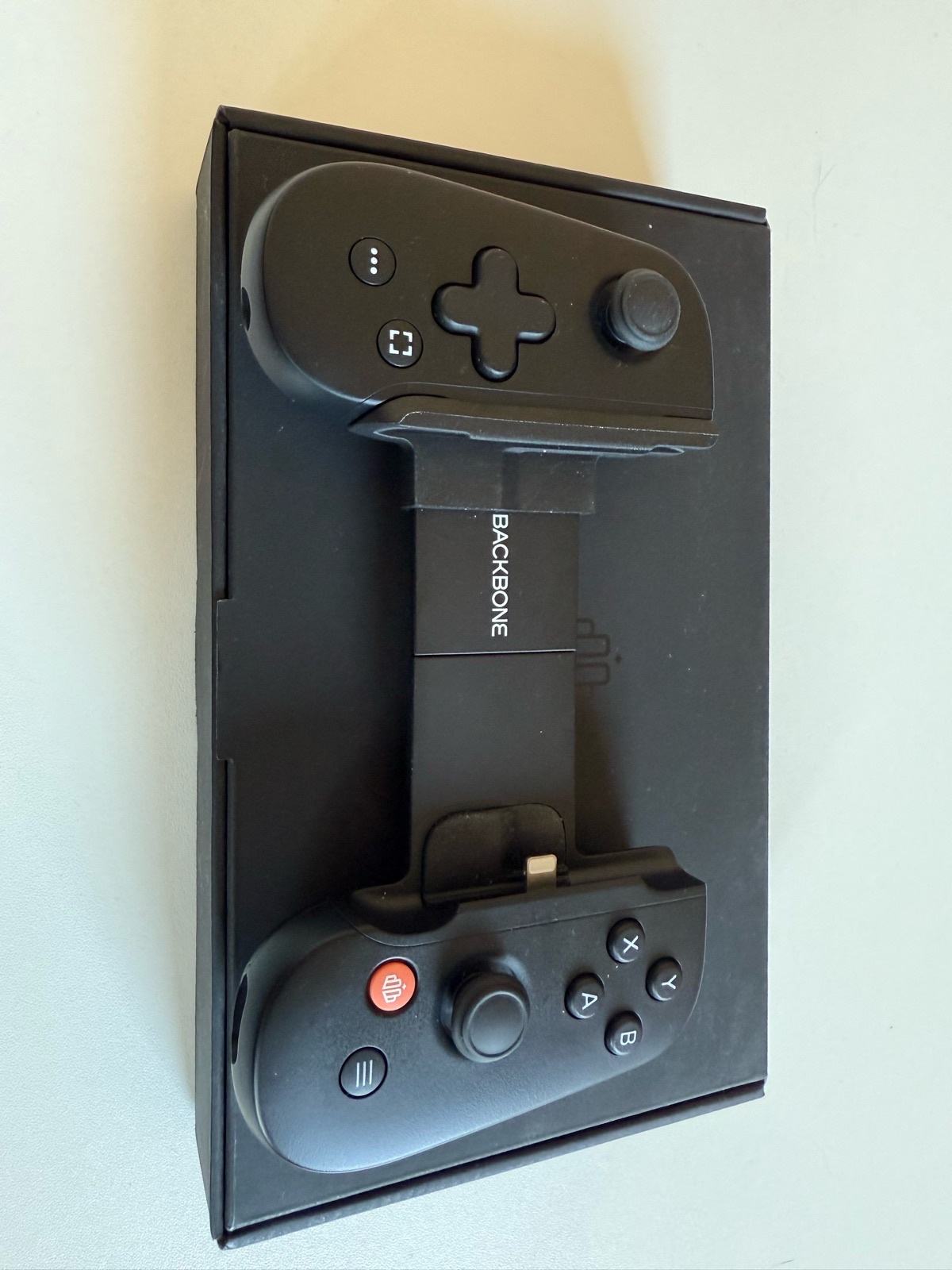 Backbone gamepad 1. generacija