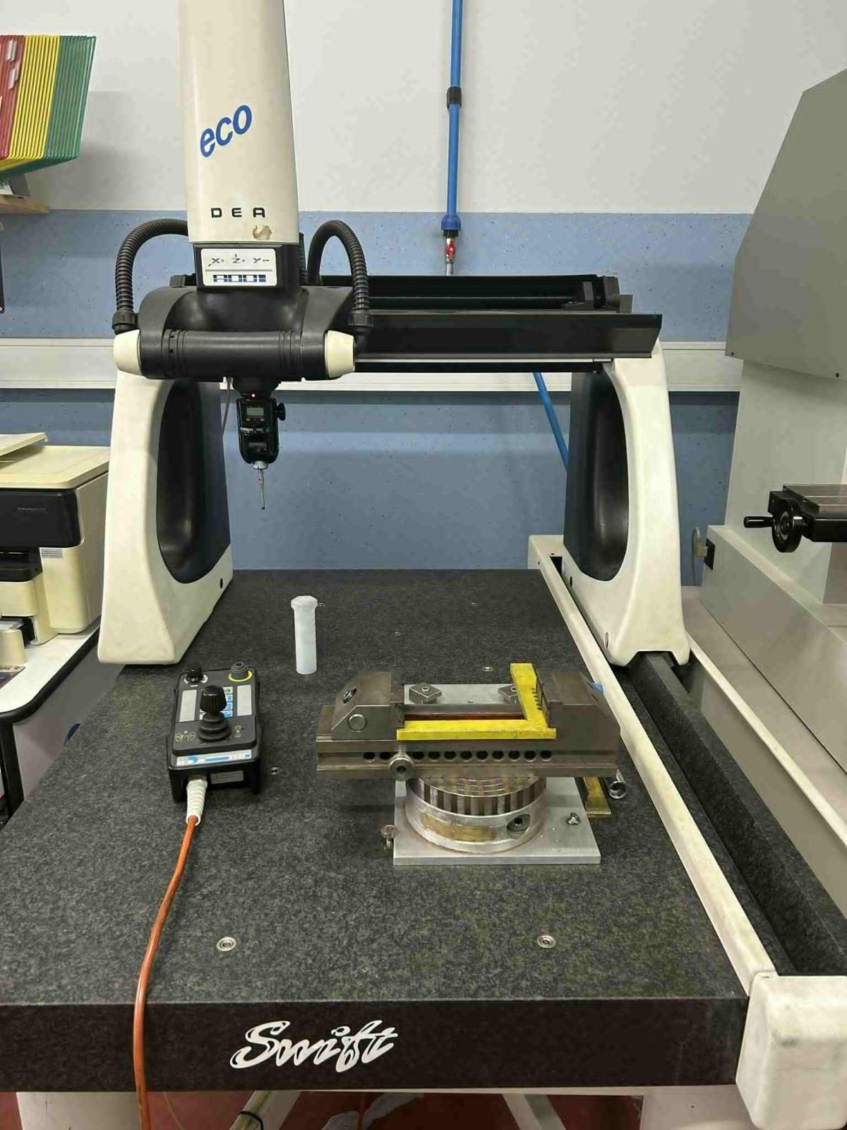 CNC koordinatno merilni stroj DEA Swift 01