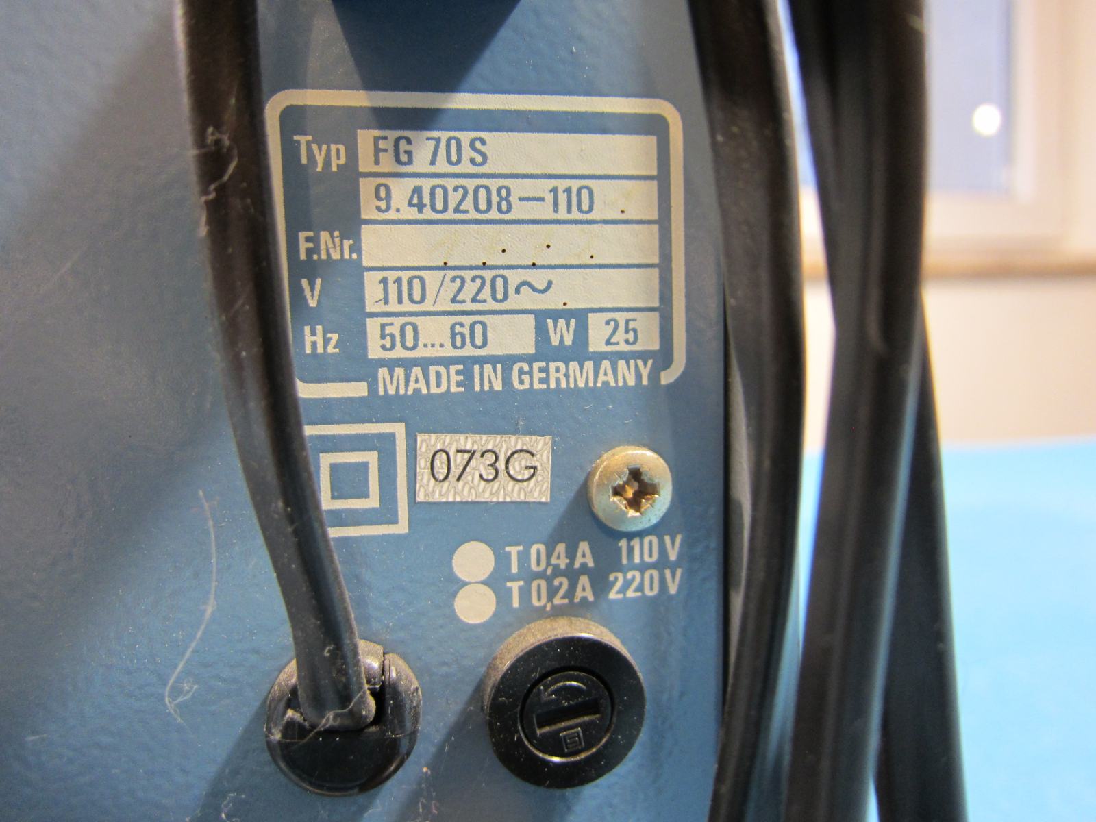 GENERATOR TV TESTNEGA SIGNALA GRUNDIG FG 70 FARBGENERATOR STEREO