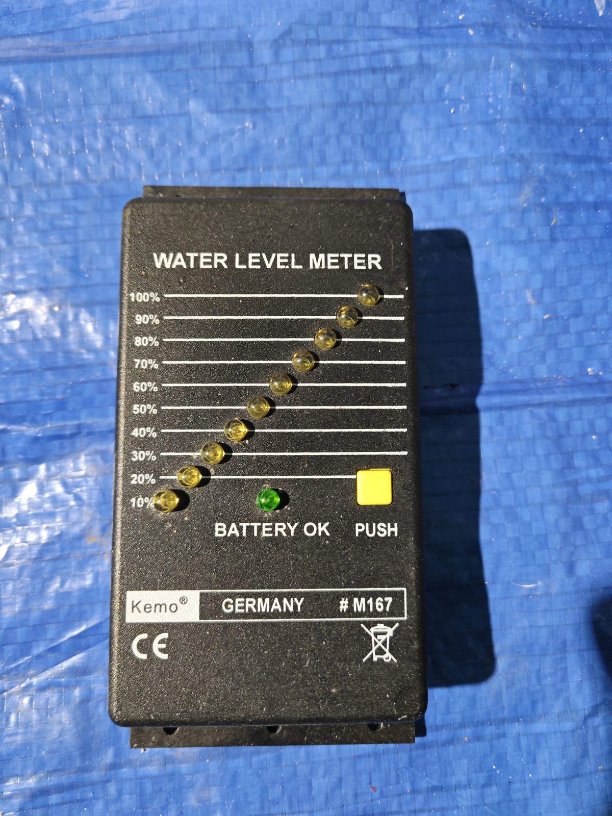 Water level meter