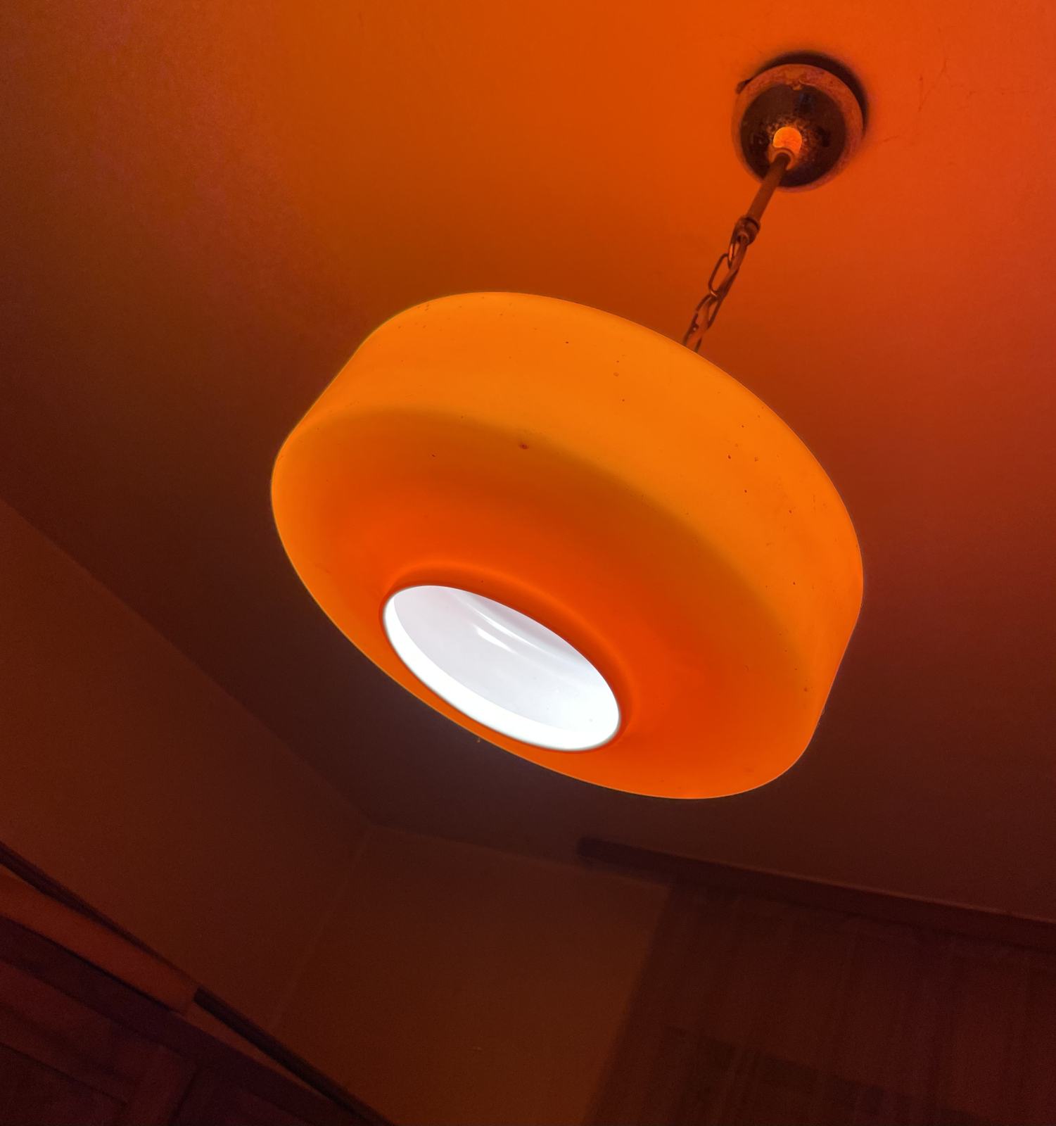 Retro lestenec, stropna luč