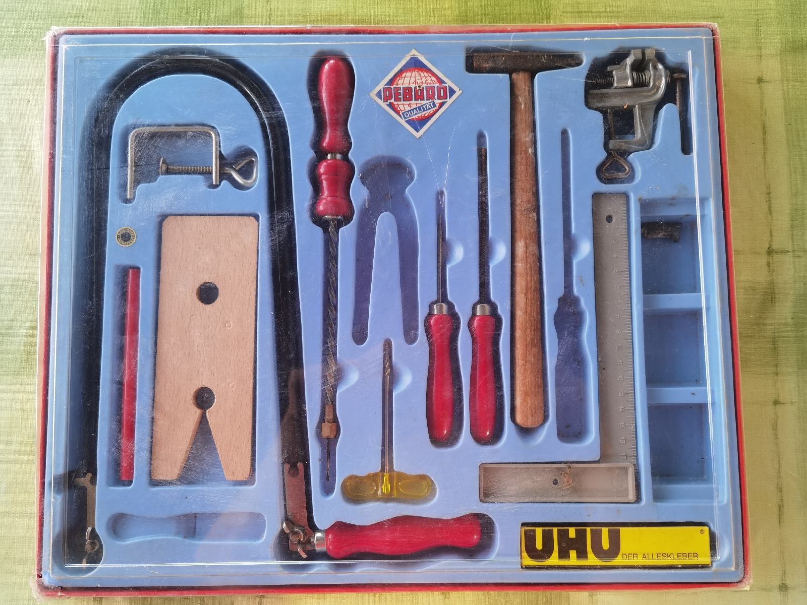 Retro pribor za tehnični pouk/70 leta