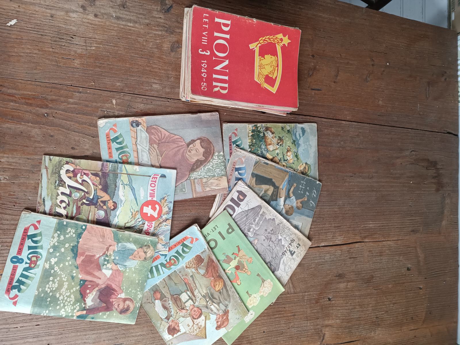 Stara revija PIONIR