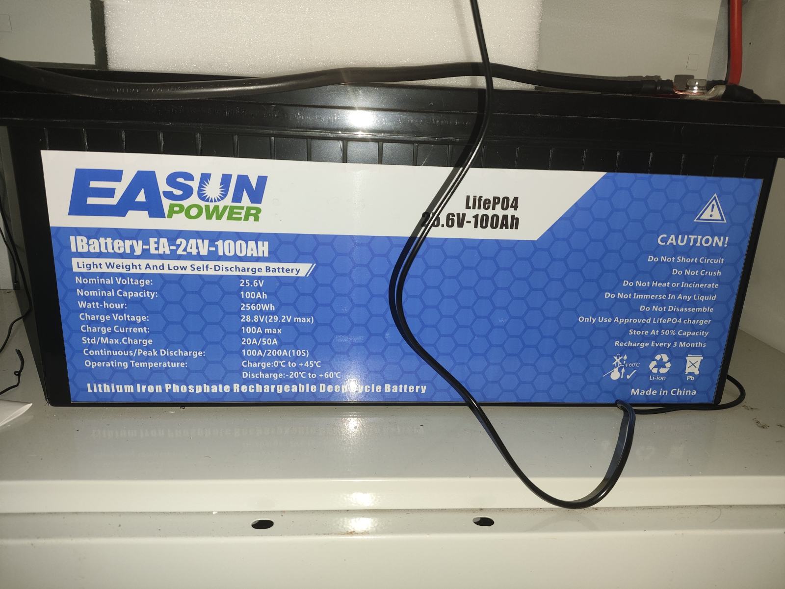 LiPoFe4 akumulator baterija 2x 2,5kWh 25,6V 2x 100Ah