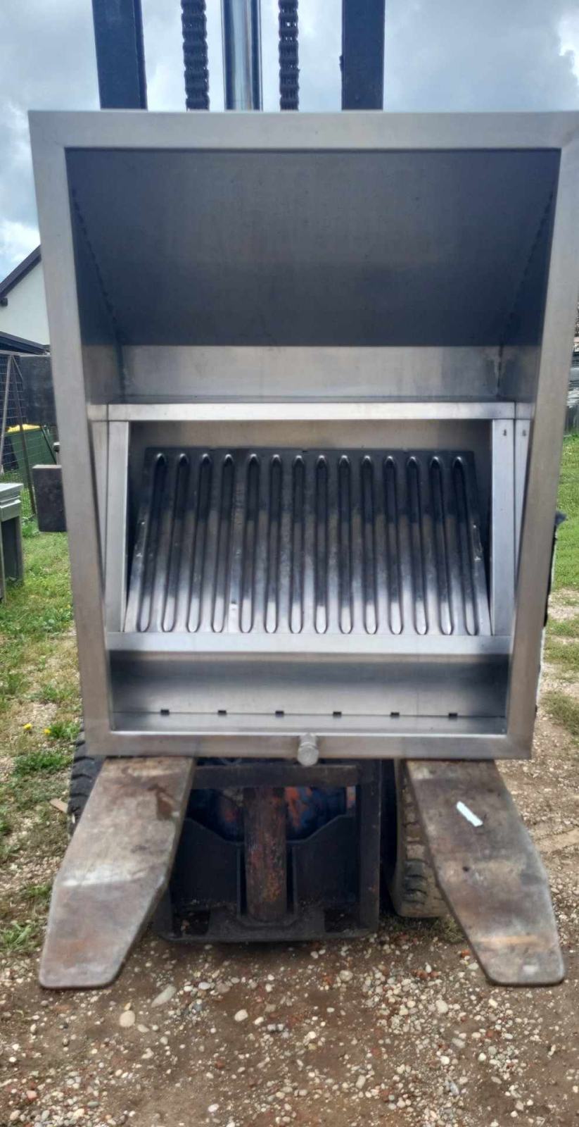 STENSKA NAPA Z INOX LOVILCI MAŠČOB – INOX