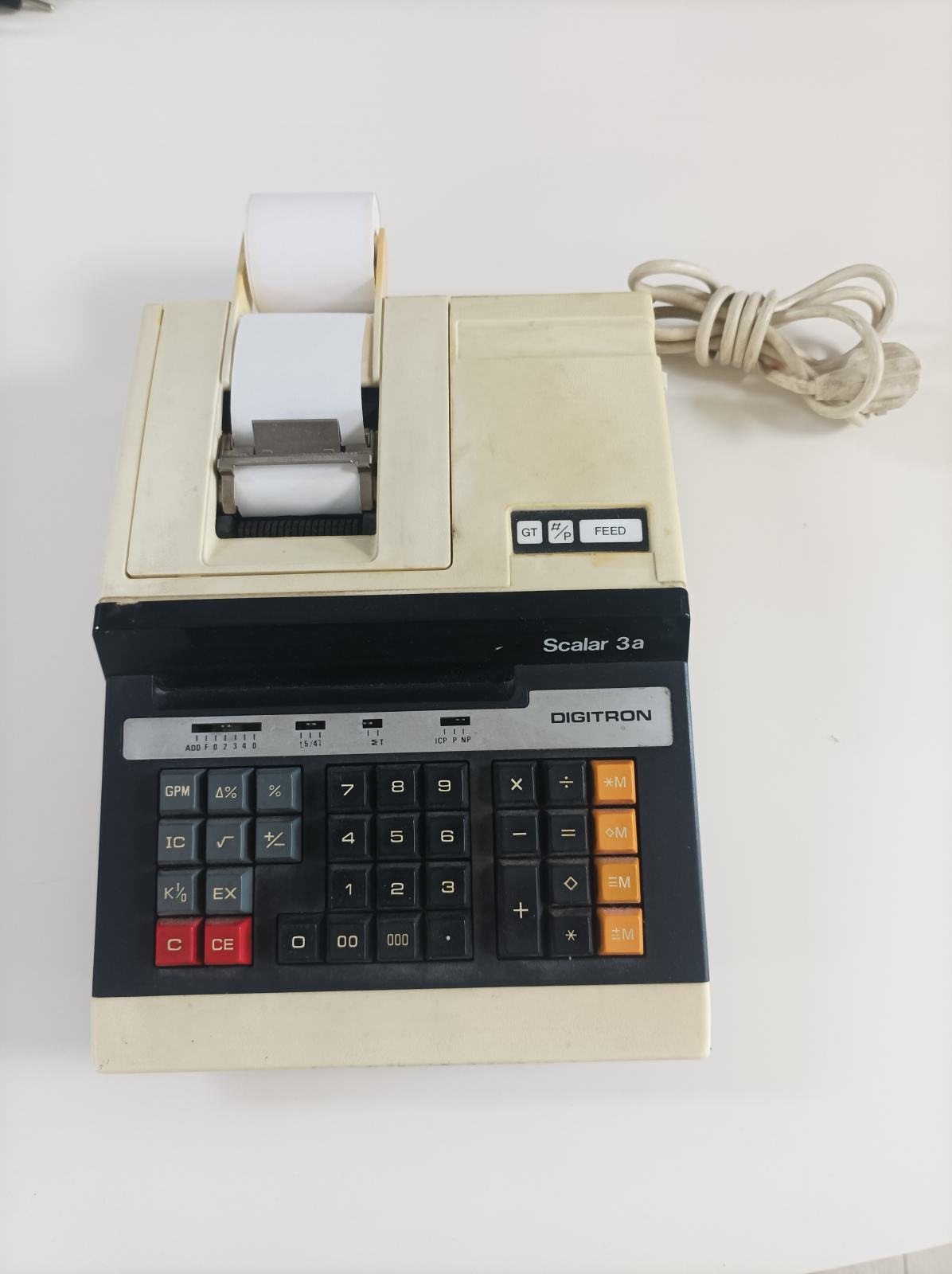 Retro računski stroj DIGITRON SCALAR 3