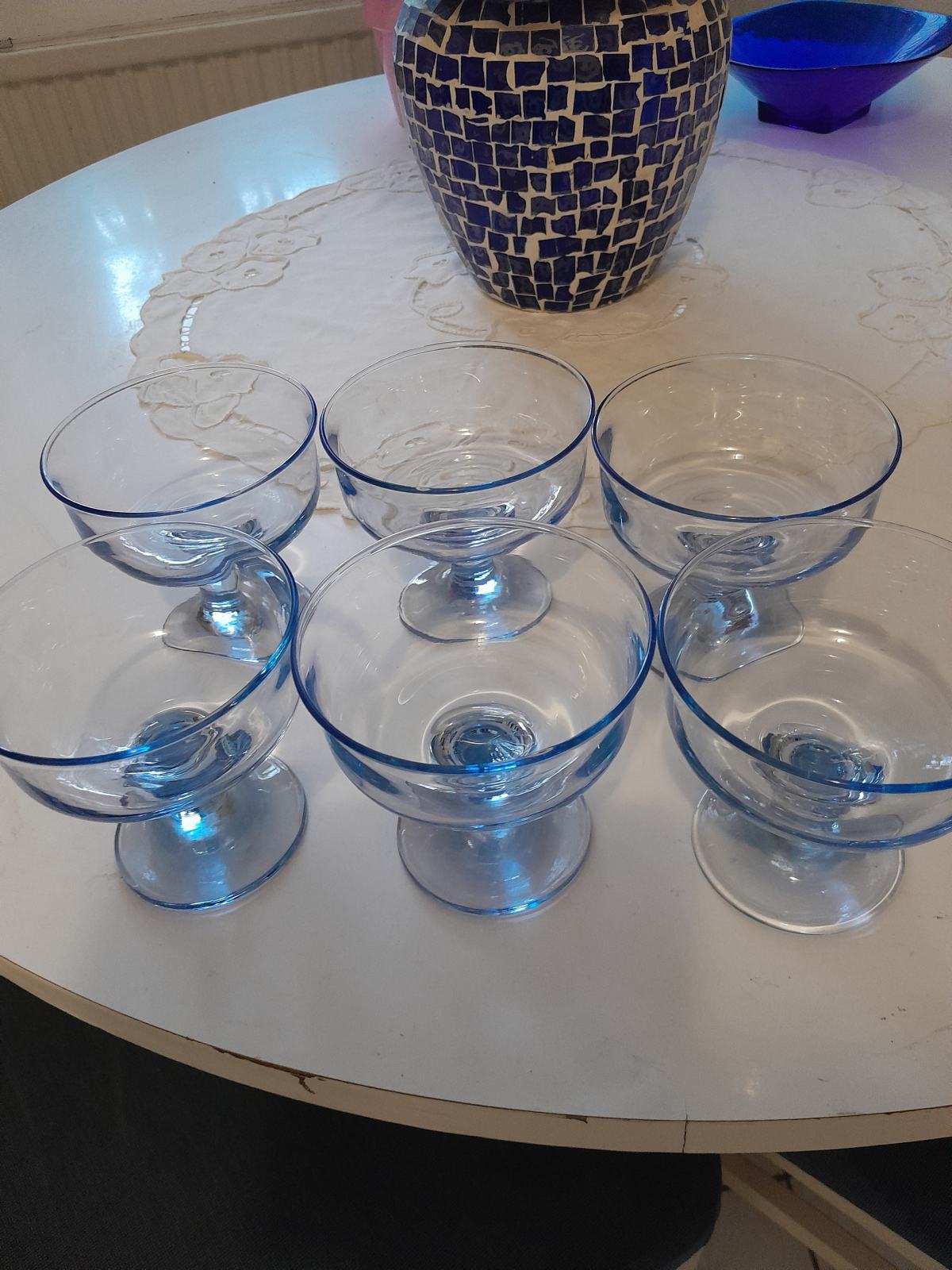 STEKLENI KOZARCI ZA DESERT